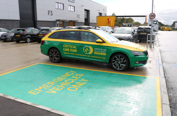 High Visibility Markings For Emergency Vehicle Parking – Meon-UK