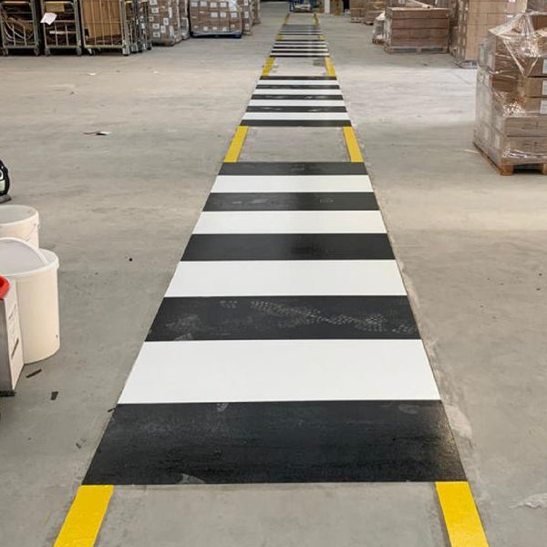 Polyaspartic Line Marking Paint | EliteLine Q920 | White 4 Ltr – Meon-UK
